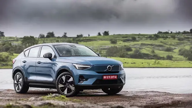 Volvo EC40 Recharge EV: Power, Performance, and Pure Electric!